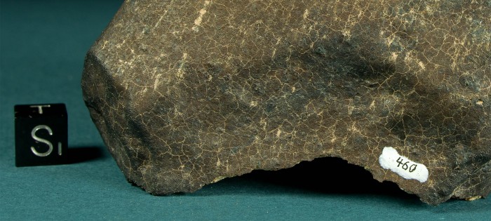 Meteorite Fusion Crust – Meteorite Recon